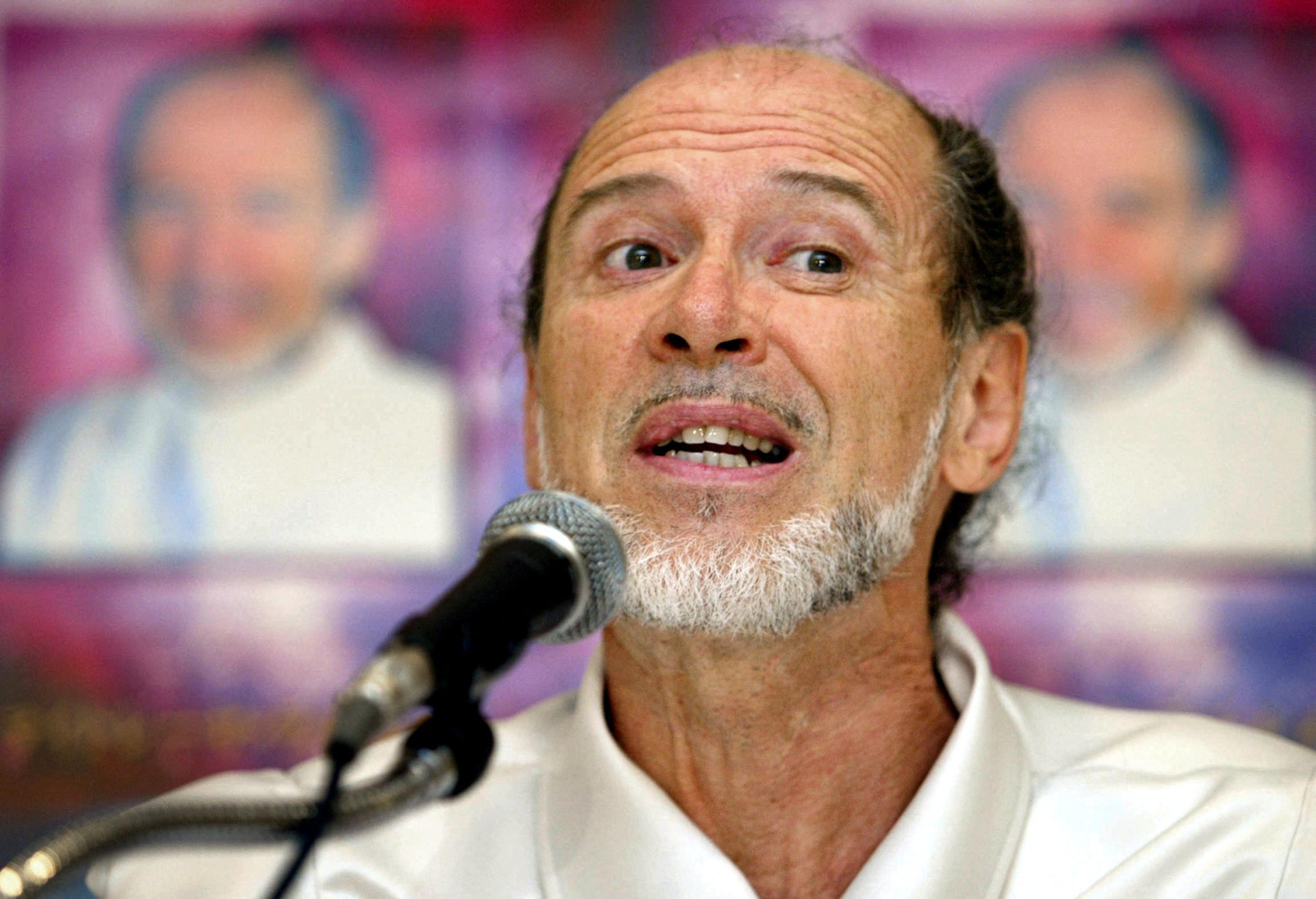 UFOs and human cloning: the story of Raëlism