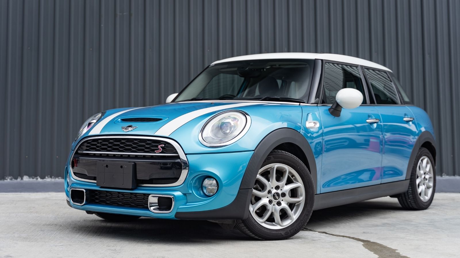 21 Small Cars With Unexpectedly Large Lifespans — Little Long-Livers
