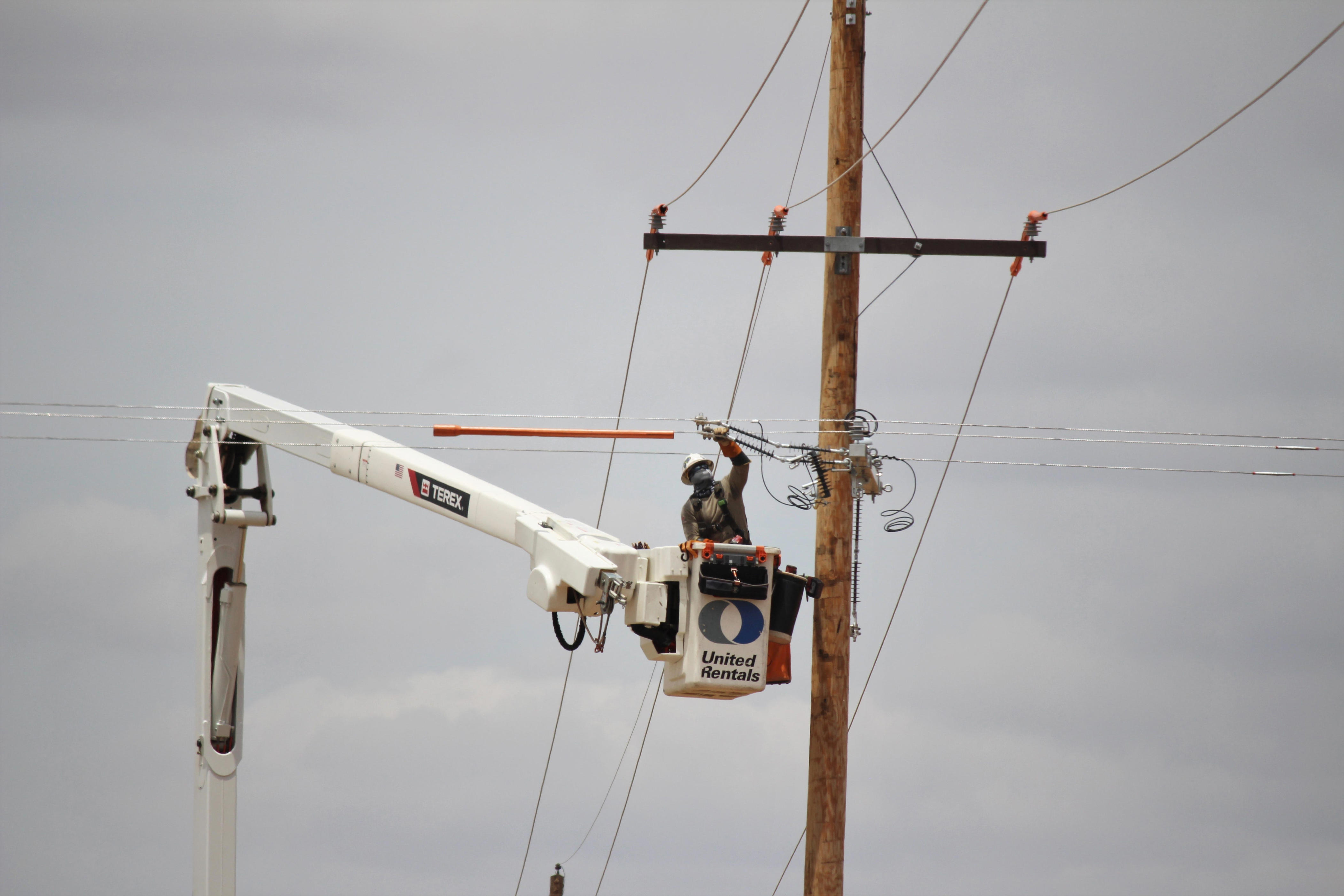 Xcel Energy considering power shutoffs in West Texas due to fire, wind ...