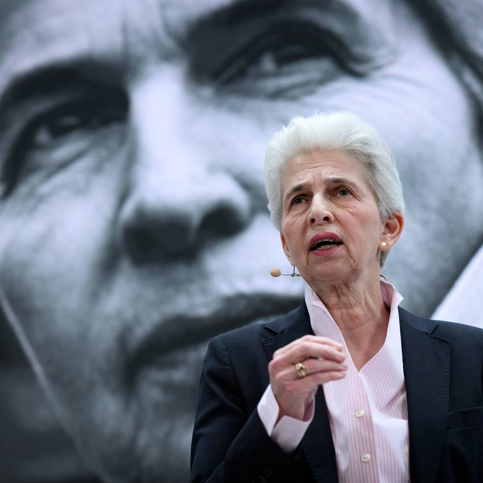 Strack-Zimmermann verliert Kampfkandidatur gegen Kubicki