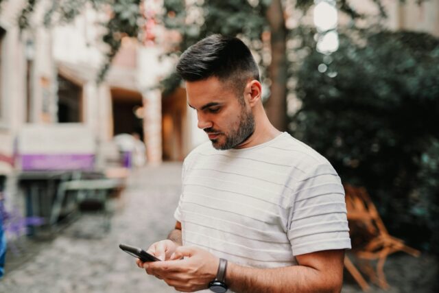 18 Signs You’re In A One-Sided Relationship With Someone Who Couldn’t ...