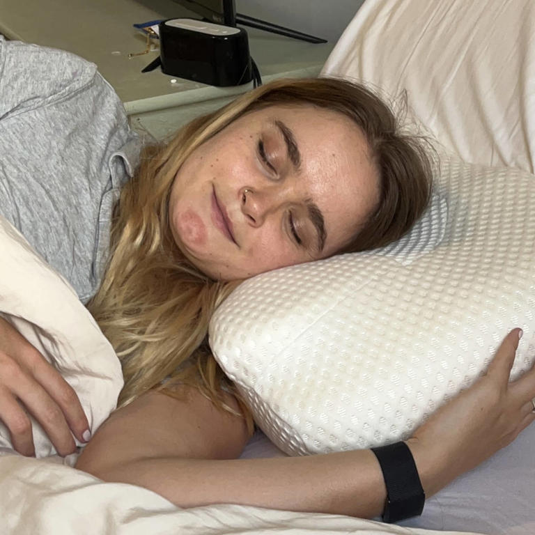 Can your sleeping habits cause wrinkles? Experts say yes, and share how ...