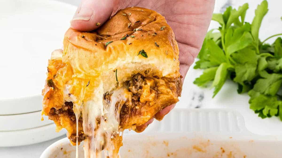 12 Scrumptious Supper Recipes To Serve A Large Gathering