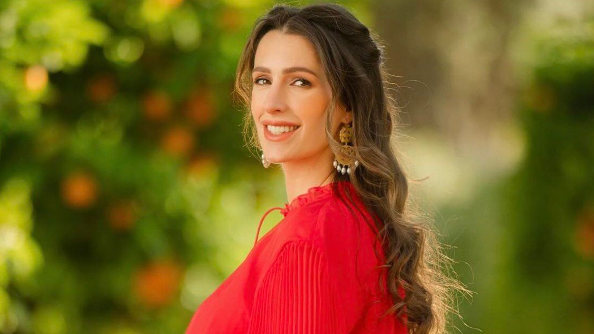 Princess Rajwa of Jordan's baby daughter Iman has the cutest smile in ...