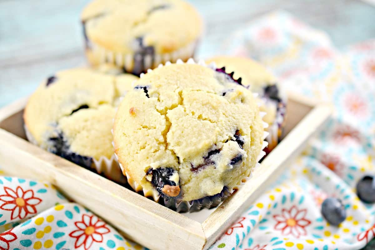 13 Low Carb Muffins That Are Perfect for Grab-and-Go Breakfasts