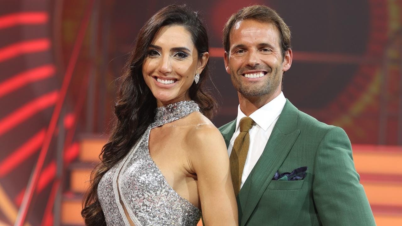 Após 13 anos, Kelly Baron mostra fotos da gravidez ao lado de Pedro Guedes!