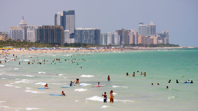 Flash flood threat rises in Miami as tropical moisture and warm ...