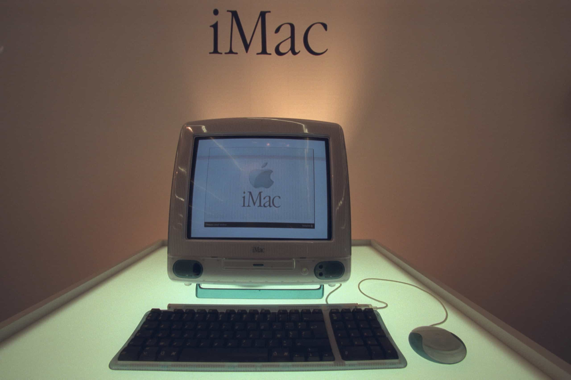 Travel back in time with these fun facts about the 90s