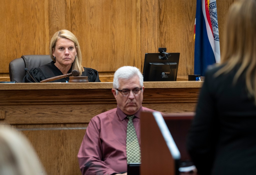 Judge strikes down Wyoming abortion bans