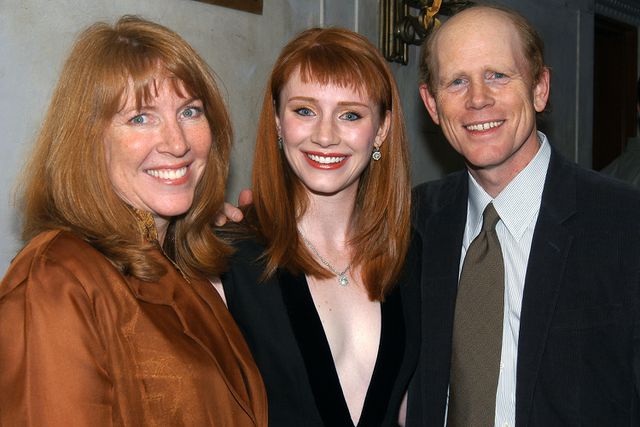 Bryce Dallas Howard Recounts Her Childhood with Famous Dad Ron Howard ...