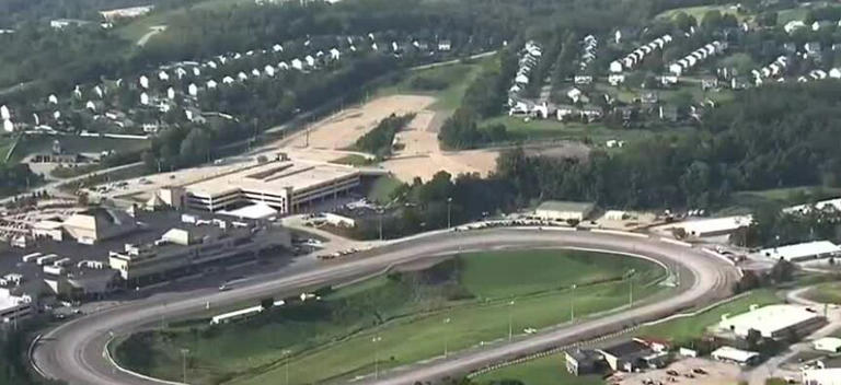 Man in critical condition after horse racing accident at the Meadows