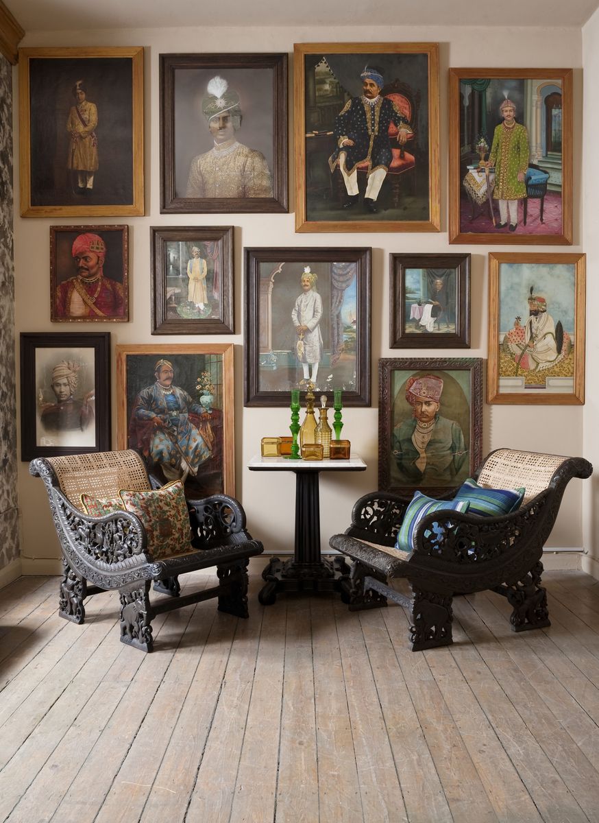 13 Ways Experts Find the Most Valuable Items at Thrift Stores