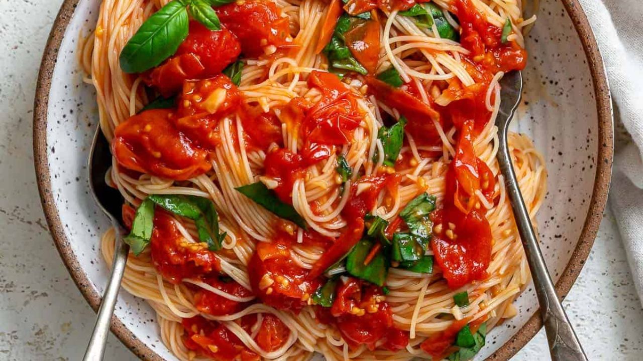 18 Quick and Easy Pasta Dinners to Welcome Spring