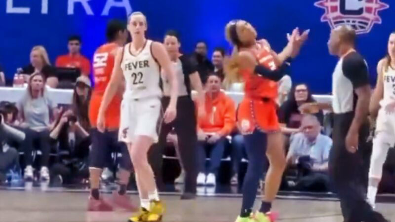 VIDEO: Cameras Caught Caitlin Clark’s Reaction After Connecticut Sun’s ... VIDEO: Cameras Caught Caitlin Clark’s Reaction After Connecticut Sun’s ...