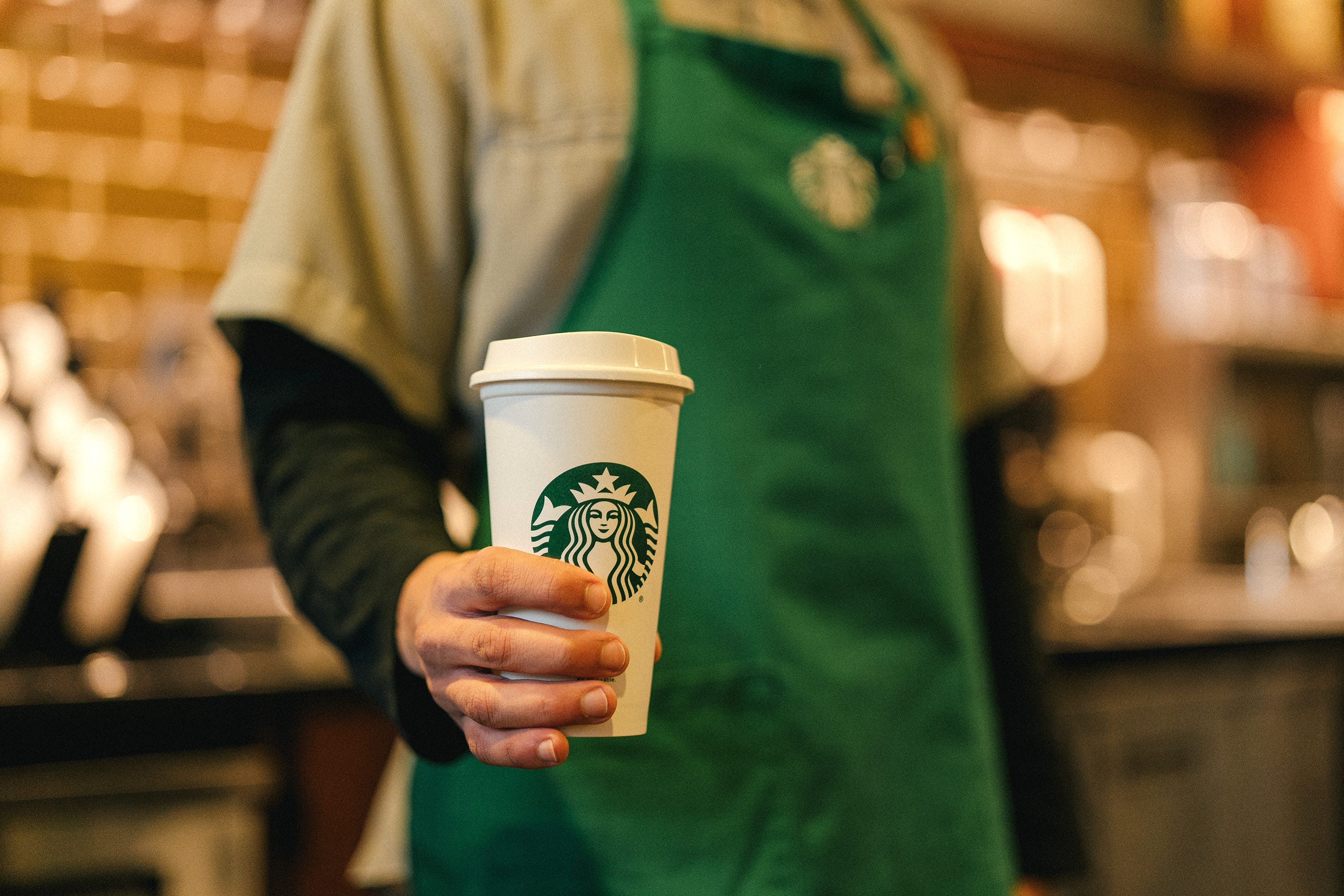 Starbucks clarifies policy after barista faces backlash for not writing ...