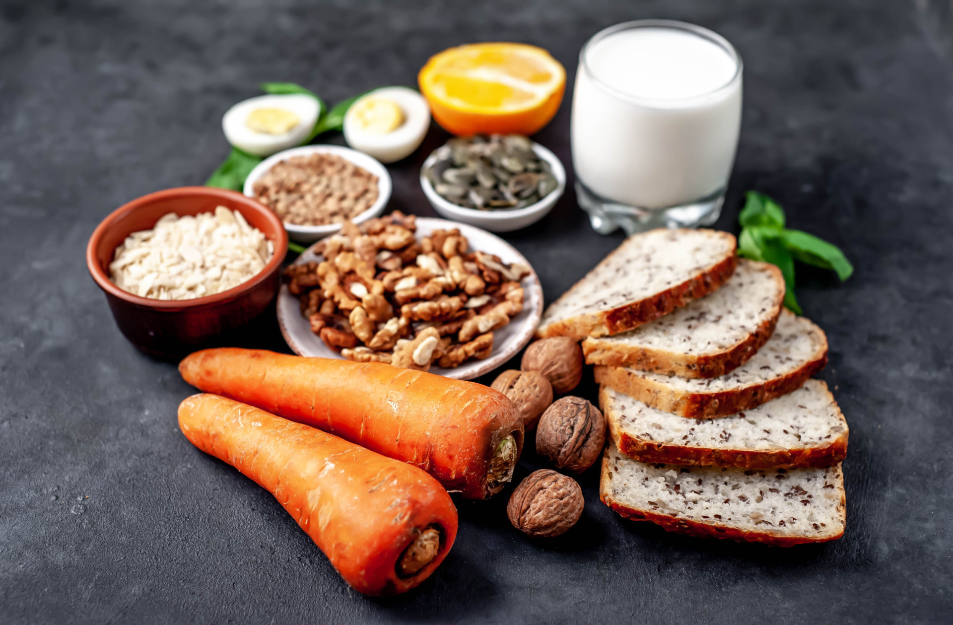 Overdose de vitaminas: Perigos e efeitos colaterais de tomá-las em excesso!