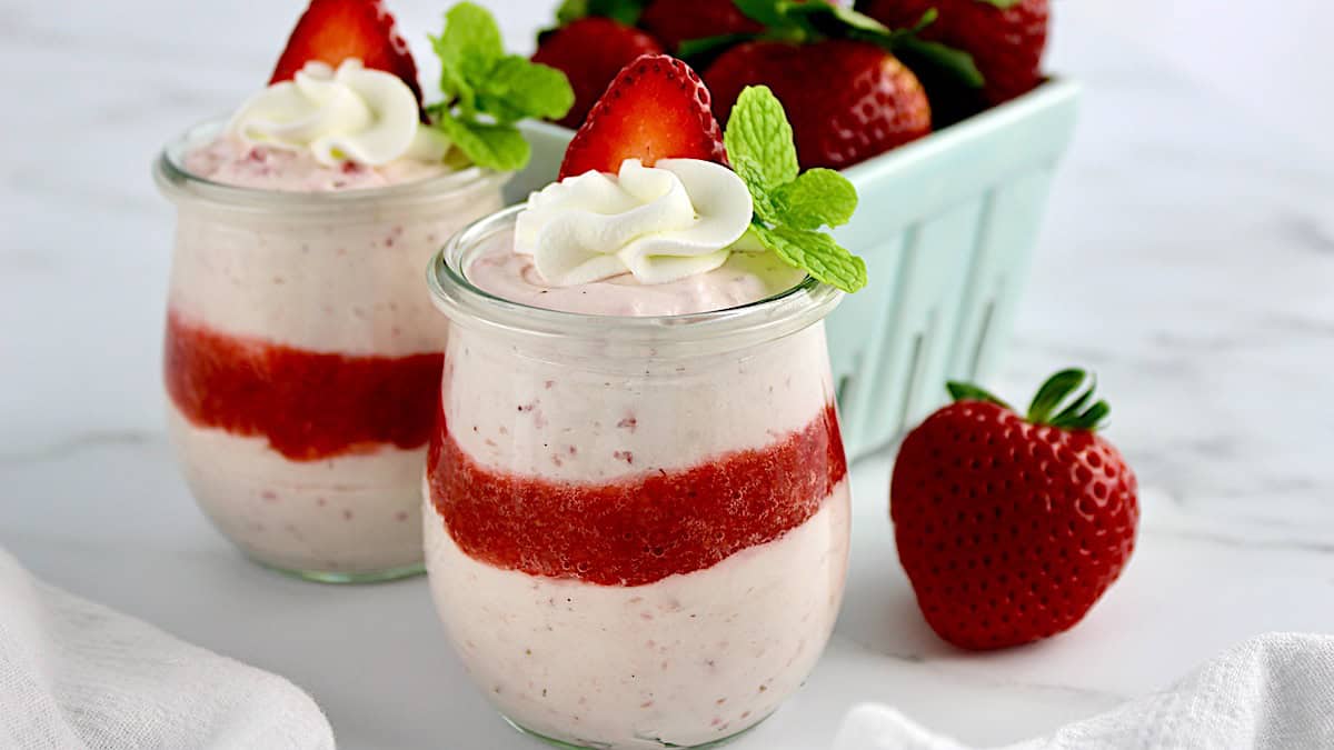 11 Keto Strawberry Desserts That Are Berry Irresistible