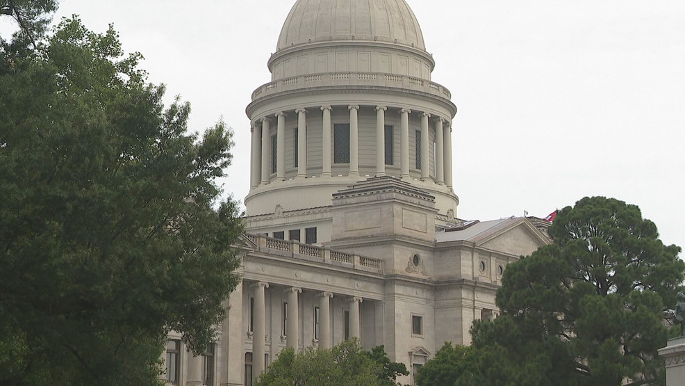 Arkansas legislators draft bill to ban single-use disposable vapes