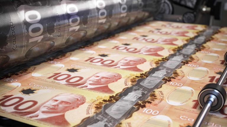 How to Use $10,000 to Transform a TFSA Into a Cash-Pumping Machine