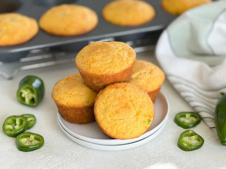 Jalapeño Cheddar Cornbread Muffins
