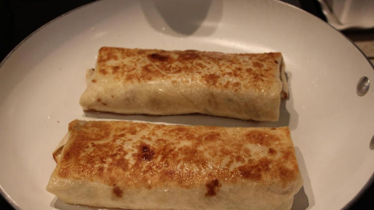 These chicken burritos are really tasty