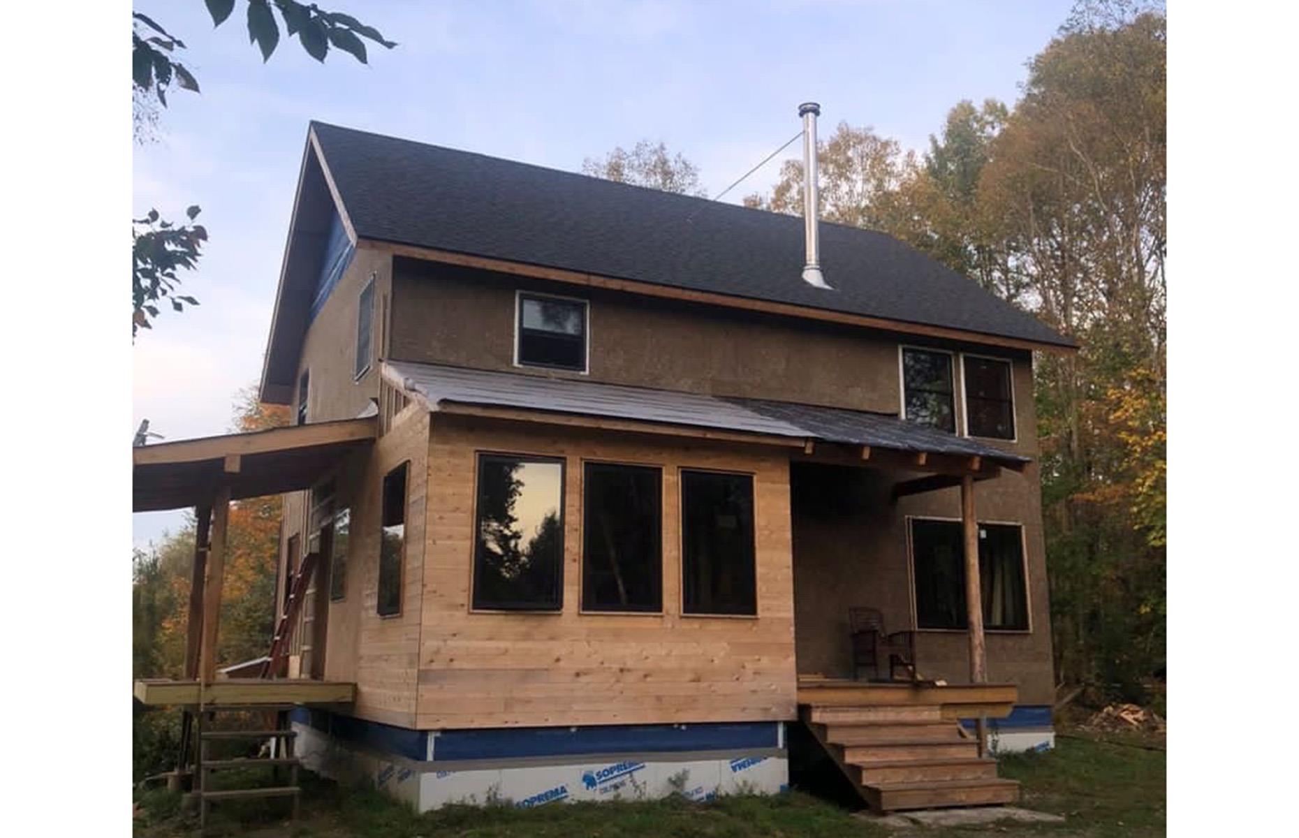 Meet The Families Living Off-Grid In The North American Wilderness