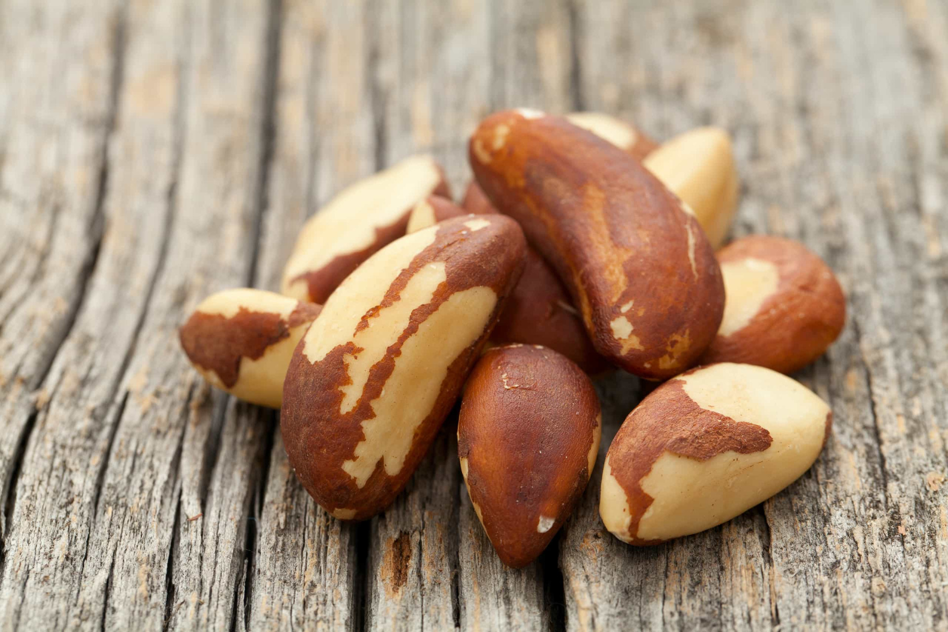 Which nuts should you eat for better health?