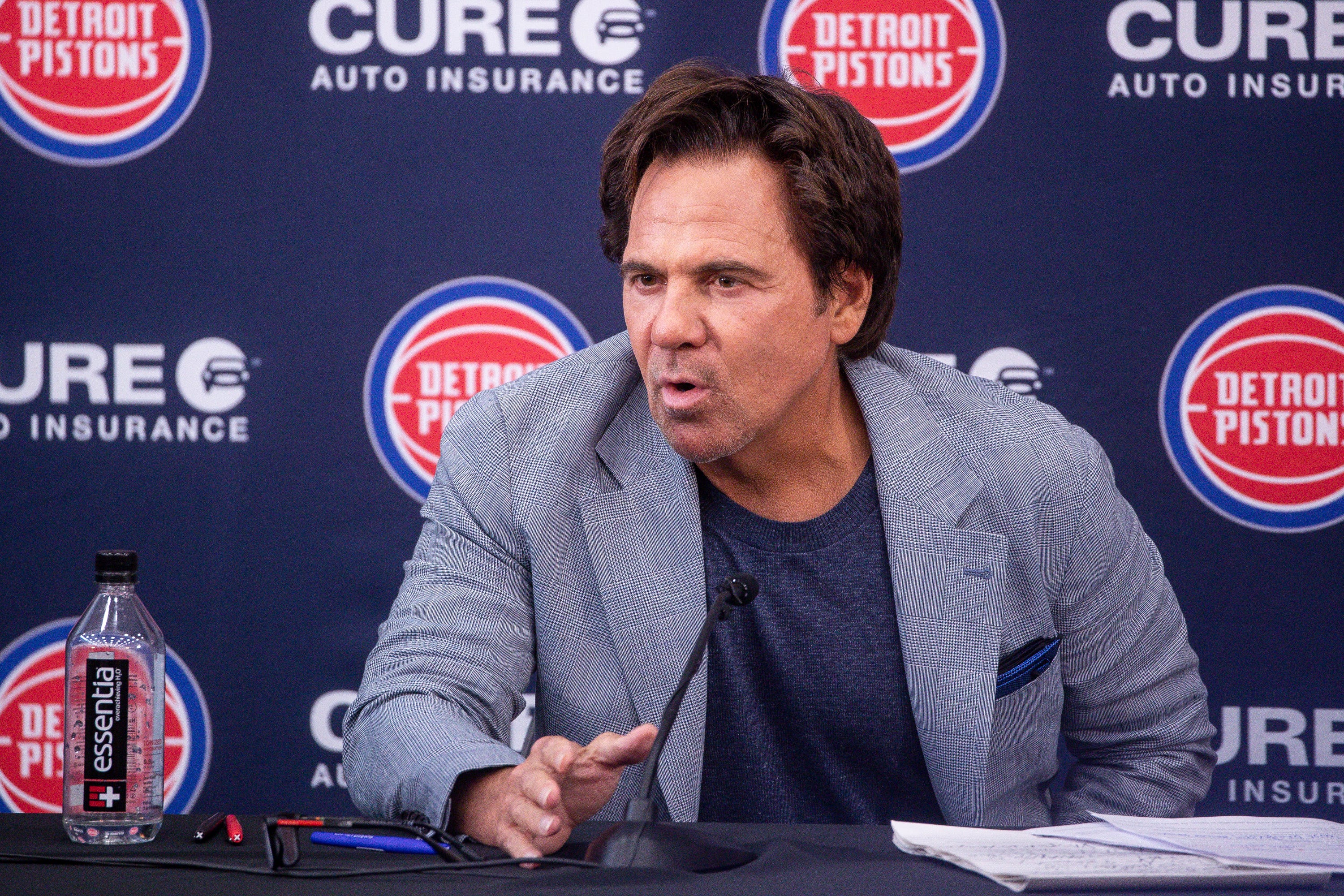 Tom Gores, superteam of investors submit bid to bring WNBA team back to ...