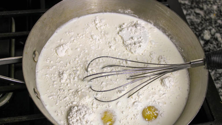Simply Delicious, This Is The Classic Old-fashioned Coconut Cream Pie ...