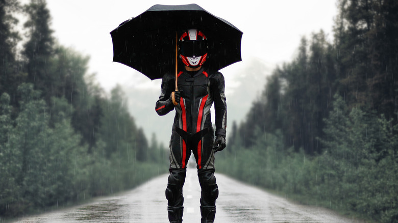 5 Things To Keep In Mind When Choosing Motorcycle Rain Gear