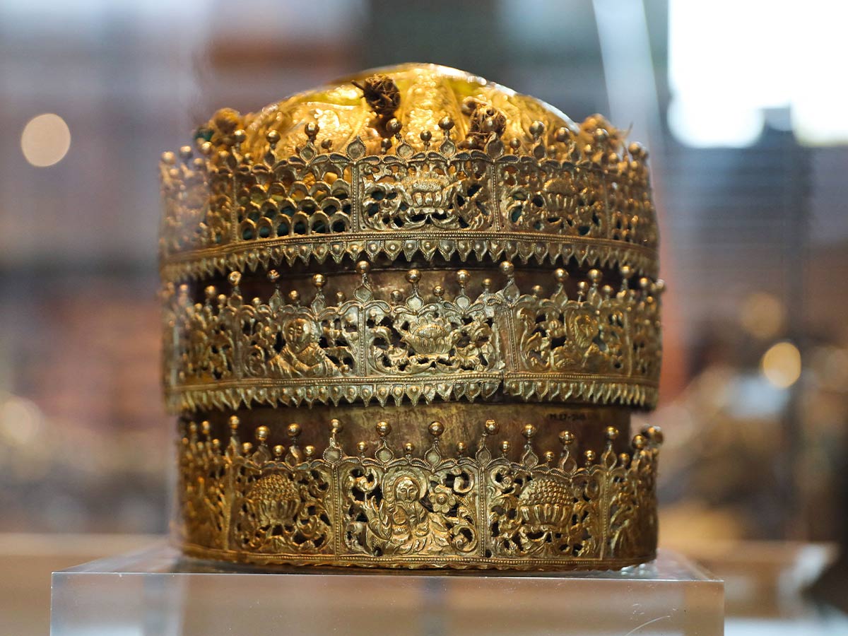 Stolen history--28 artifacts that should be returned to their home ...