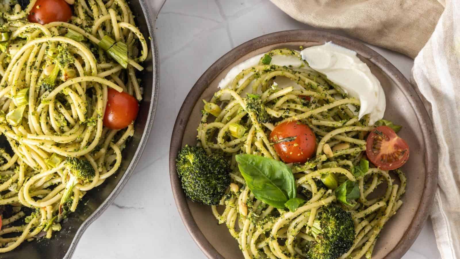 15 Spring Pastas That Cook Themselves (Basically)