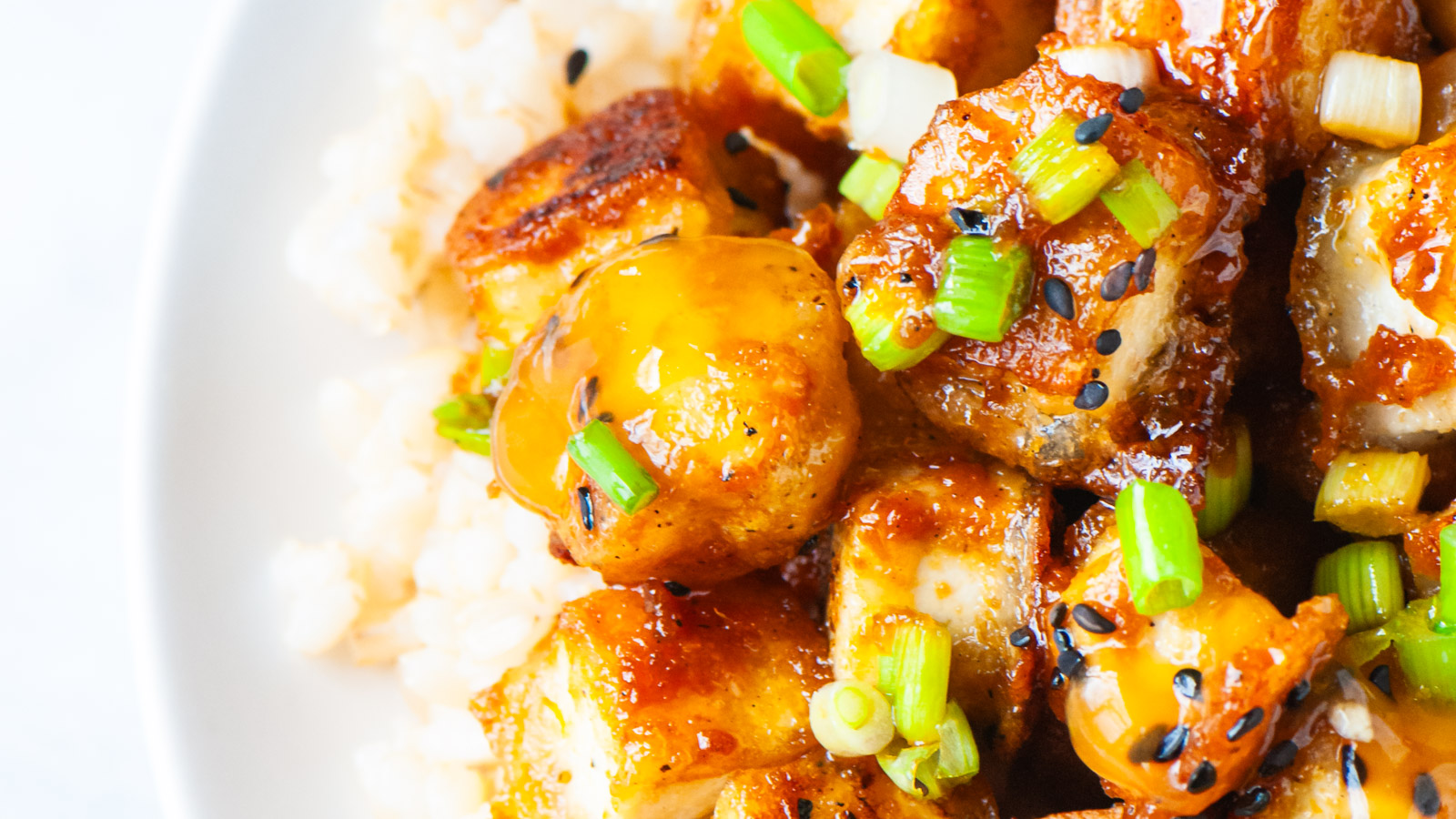 15 Deliciously Filling Vegan Main Dishes Packed with Protein