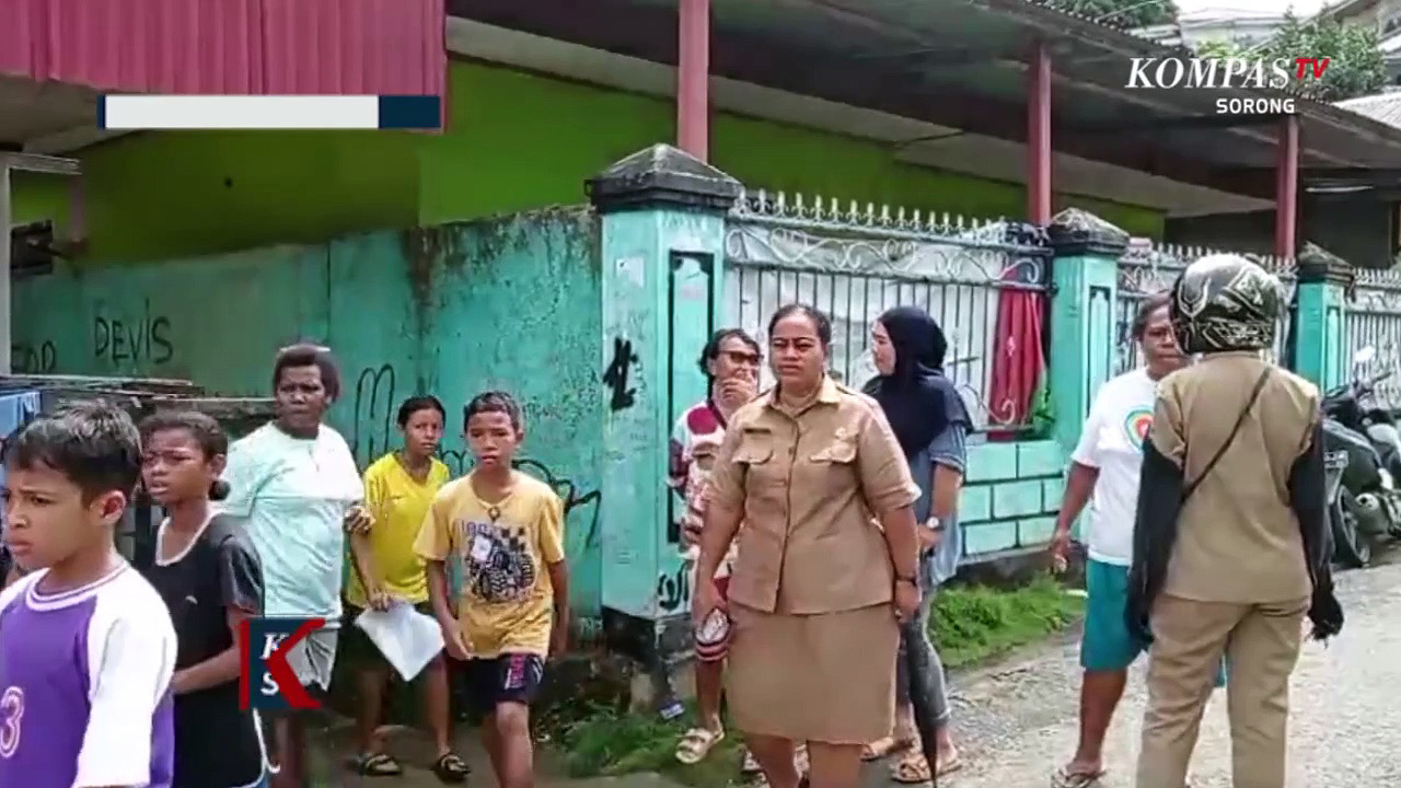 Cerita Saksi Mata Saat Longsor Menimbun Rumah di Sorong Cerita Saksi Mata Saat Longsor Menimbun Rumah di Sorong