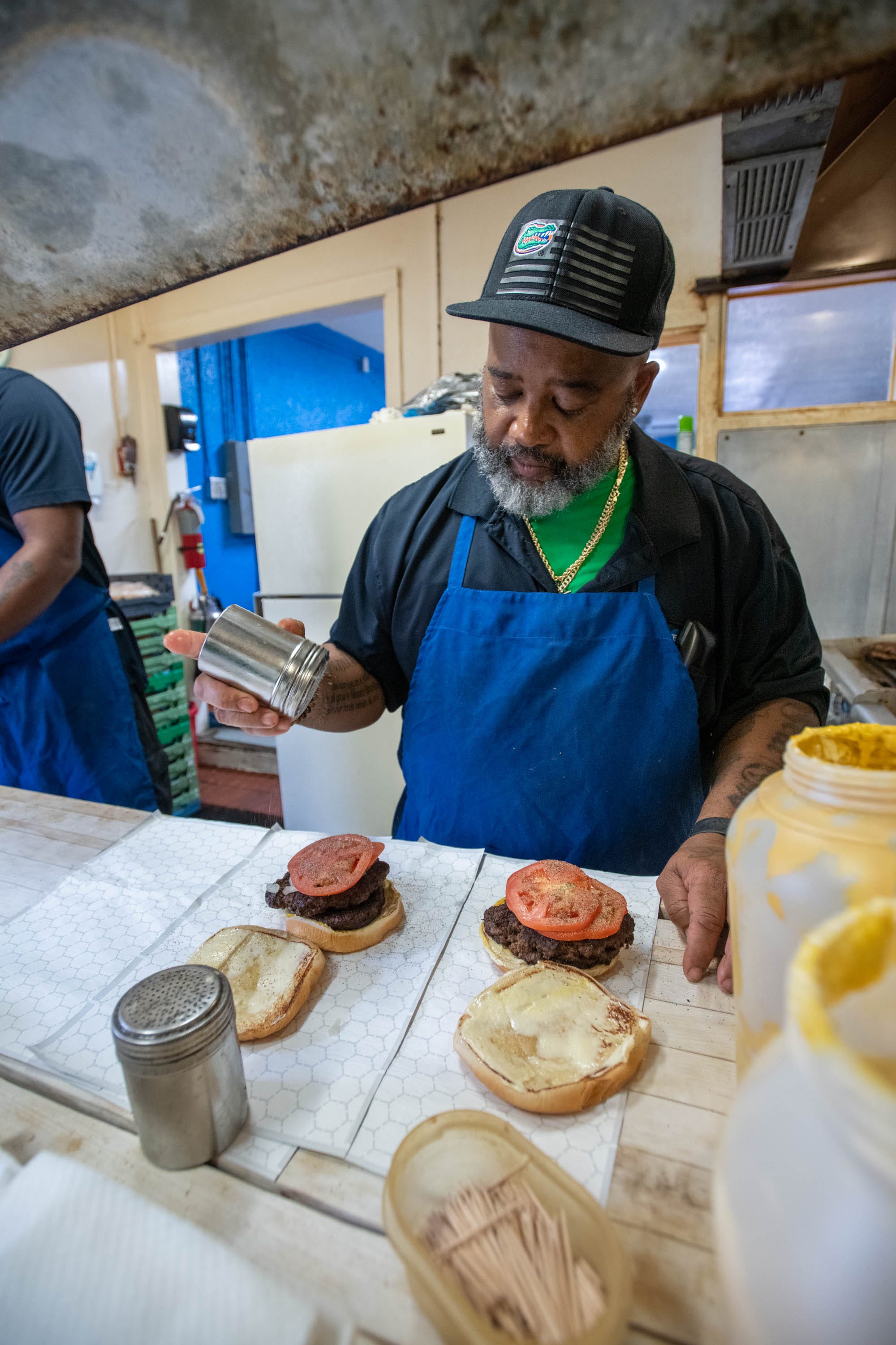 See who advanced to round 2 of the 2025 PNJ Burger Bracket and vote for ...