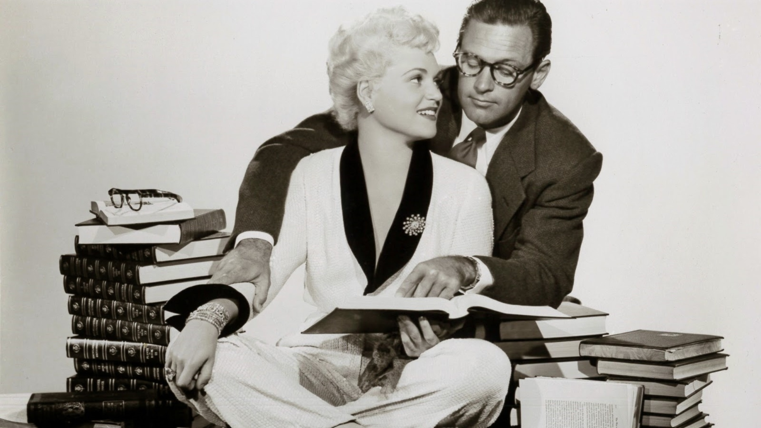 Which actors took home Oscars before they turned 30?