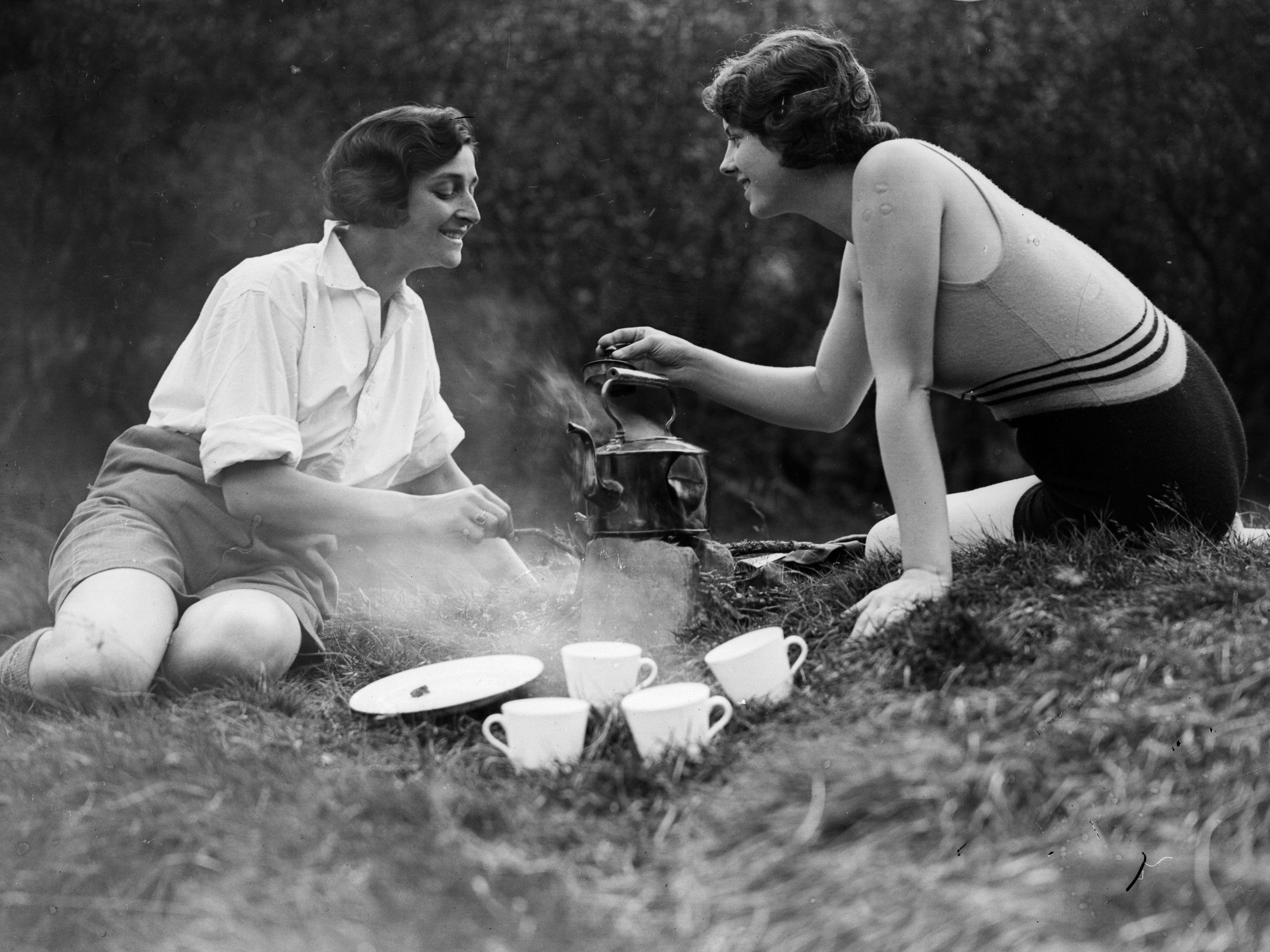 30 vintage photos show how different camping used to be