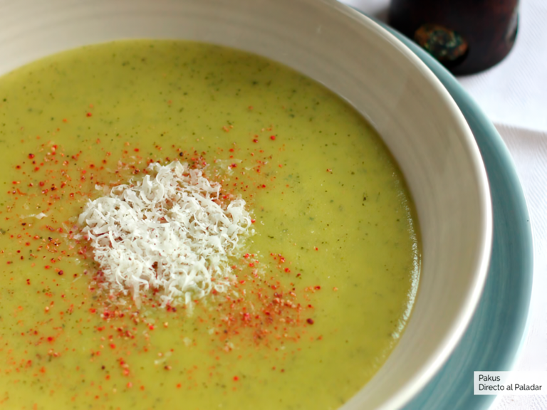 Crema de calabacín, una receta ideal para una cena saludable