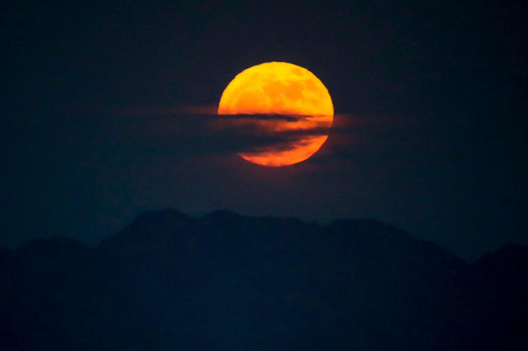 Is there a full moon today? The strawberry moon will hang low in the ...