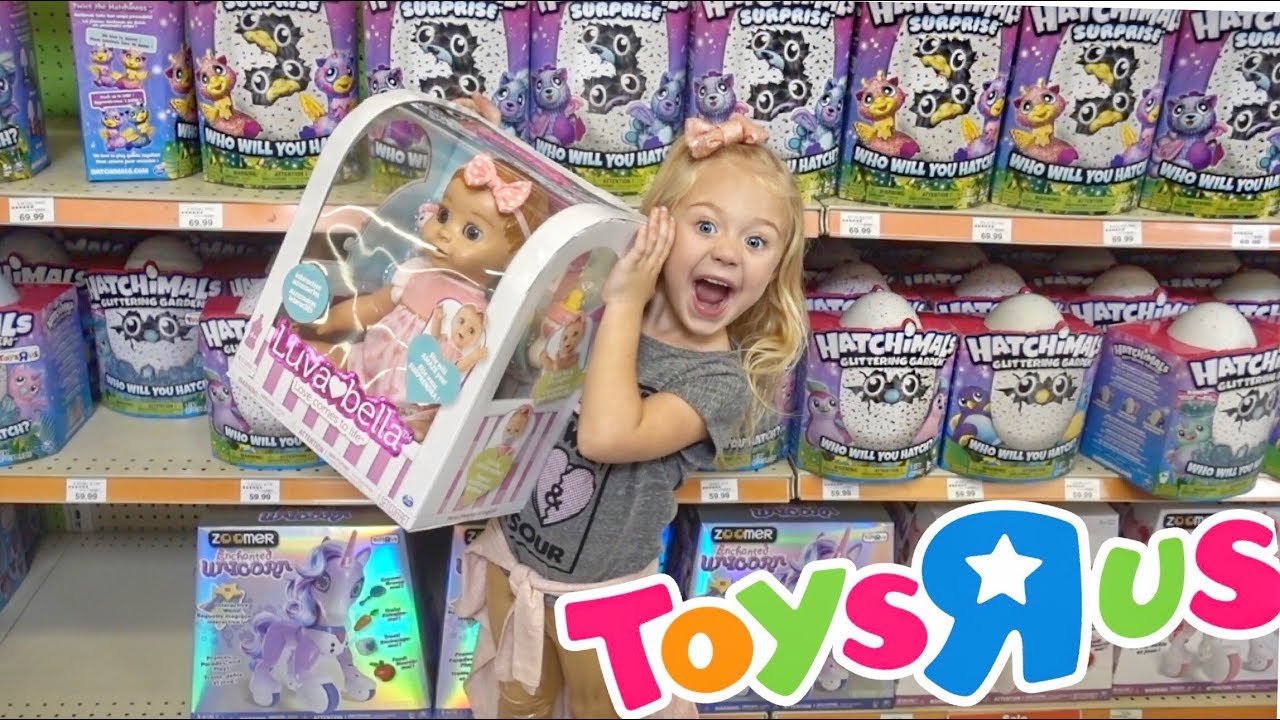 Everleigh’s Epic Toys R Us Haul Adventure