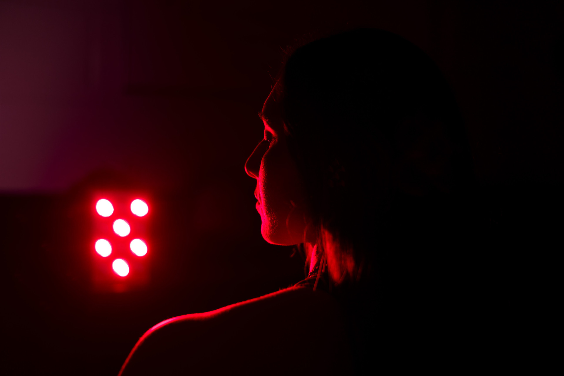 Red light therapy: its benefits, side effects, and uses
