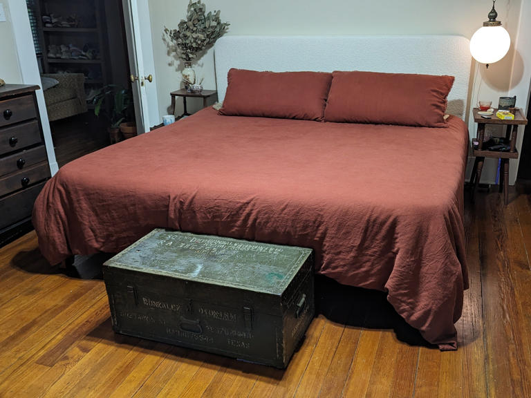 Silk & Snow wooden bed frame review: A Thuma dupe that's a fraction of ...