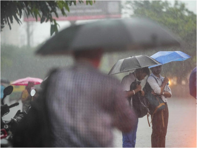 Mumbai Rains Heavy Rain Causes Waterlogging Traffic Congestions At