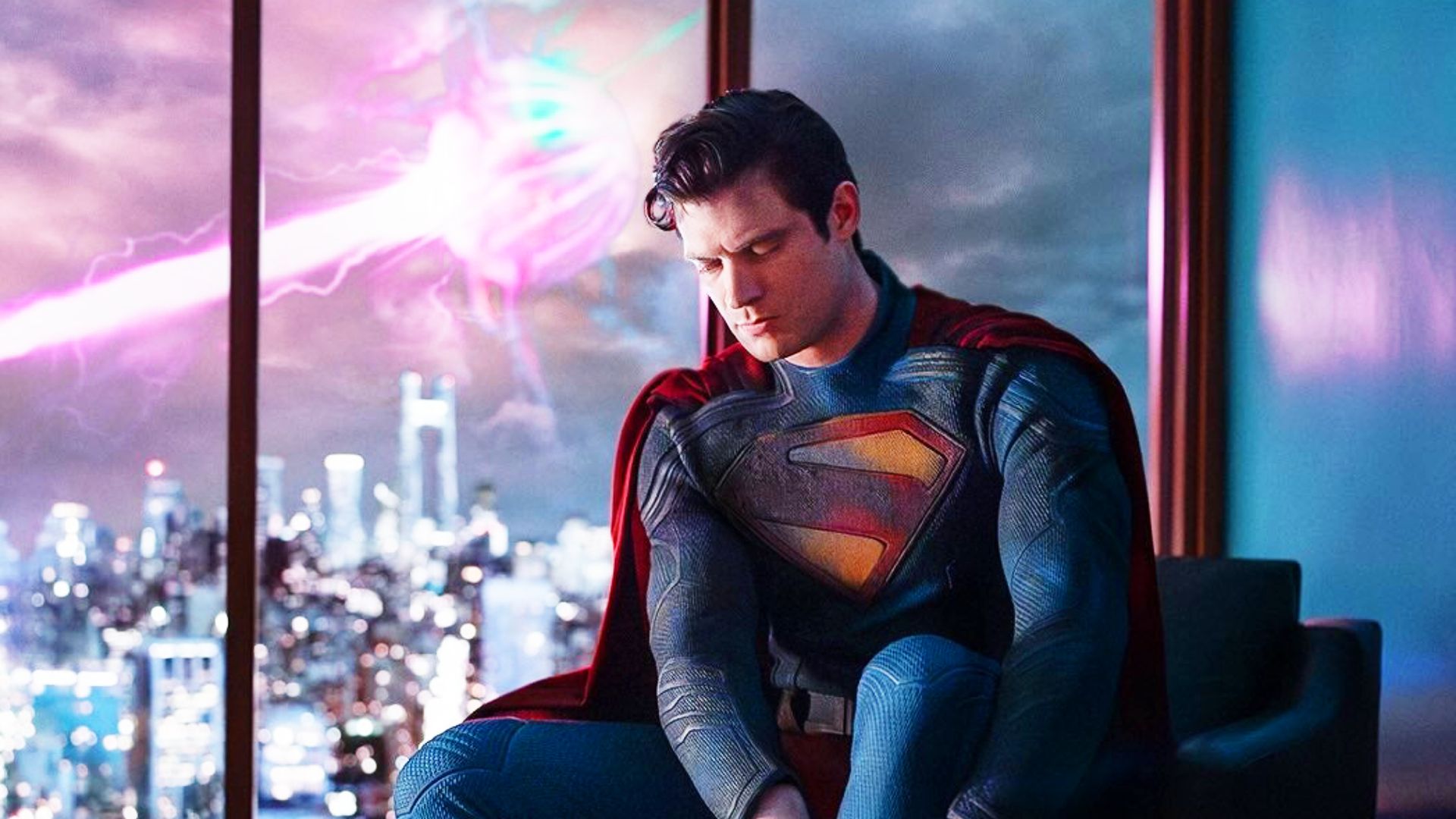 'Superman' trailer shows the hero face off against powerful enemies ...