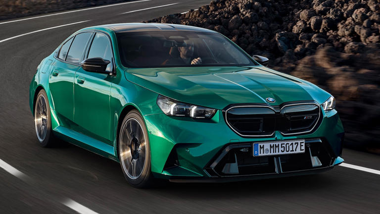 2025 BMW M5 Sedan Is a 700-HP-Plus Plug-In Hybrid Monster