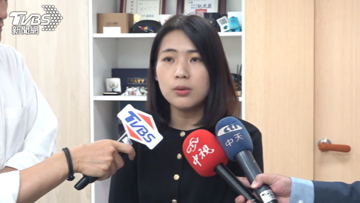 徐巧芯TVBS民調「57%同意罷免」！大佬3字警告：快修正