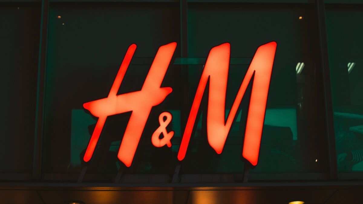 H&M, saldi invernali 2026: ecco i capi e gli accessori da prendere al volo!