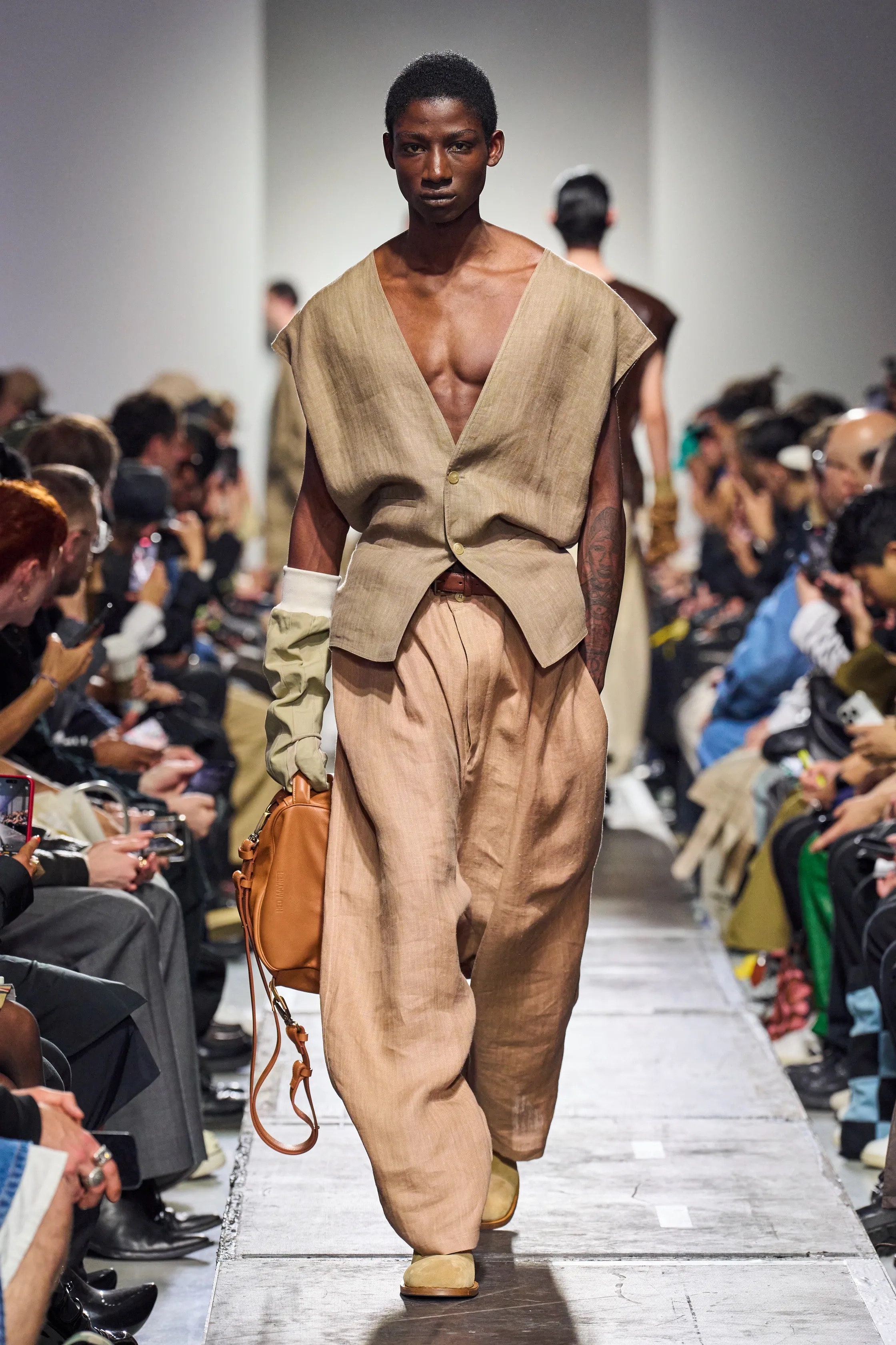 Les 12 tendances mode homme du printemps-été 2025 décryptées