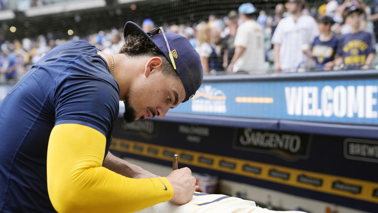 Series Preview: Milwaukee Brewers vs. Cincinnati Reds Series Preview: Milwaukee Brewers vs. Cincinnati Reds
