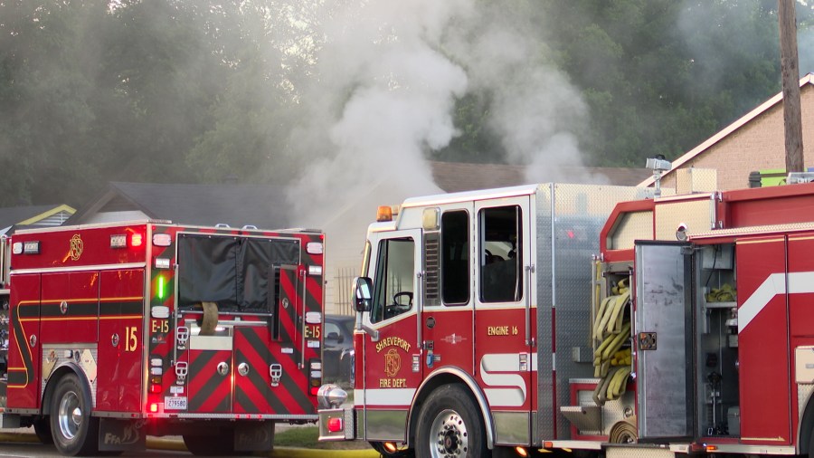 Shreveport firefighters quickly contain Fulton Street fire